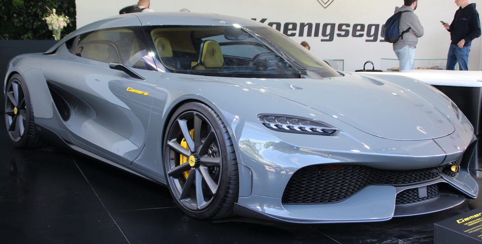 Top 10 cele mai puternice mașini din lume în 2025. Hypercarurile mai ...