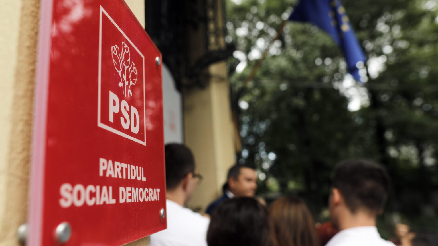 PSD rupe legăturile cu Guvernul. Toți reprezentanții din funcțiile ...