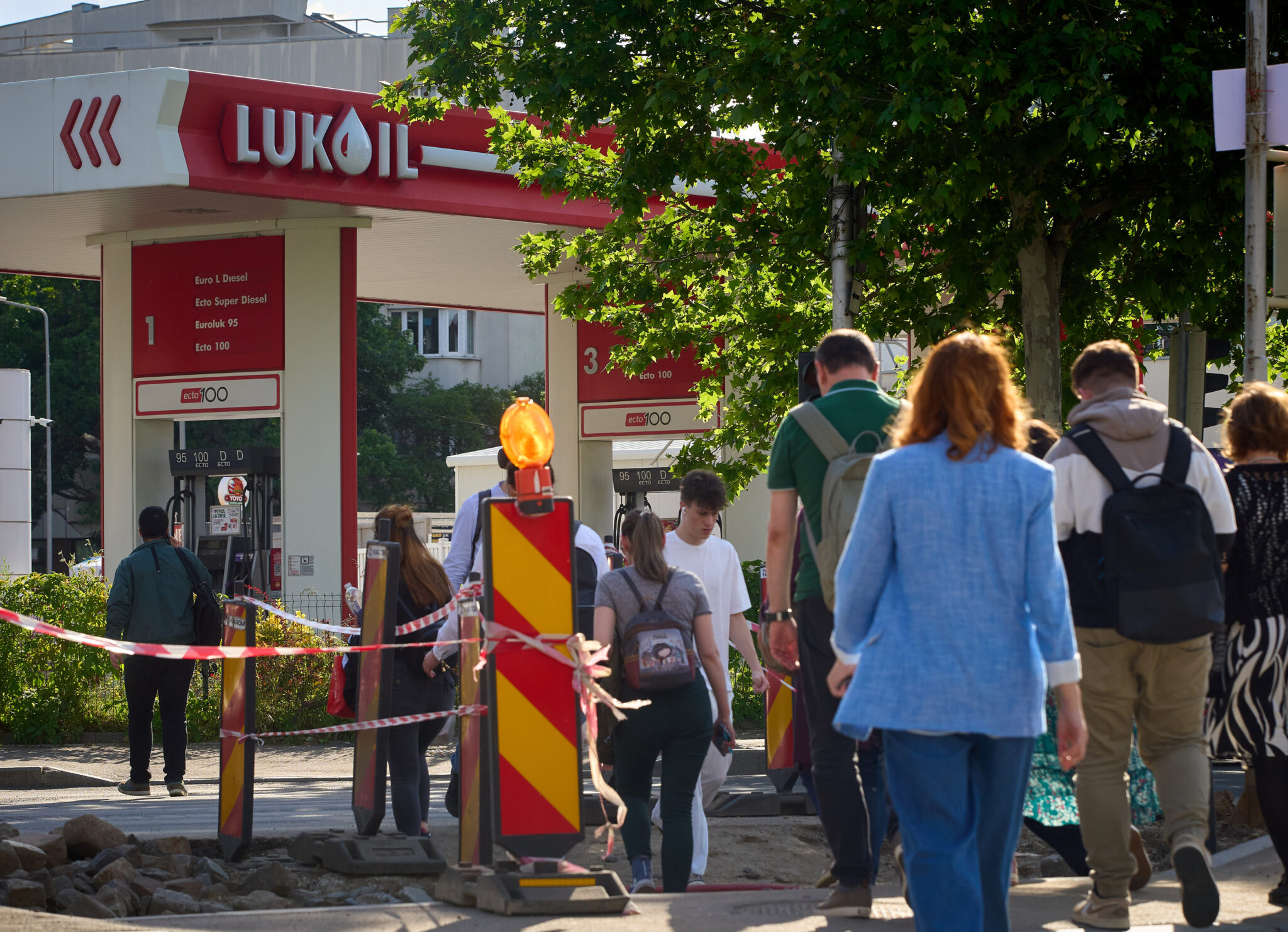 Lukoil a acceptat oferta. Cine va cumpăra activele internaționale ale ...