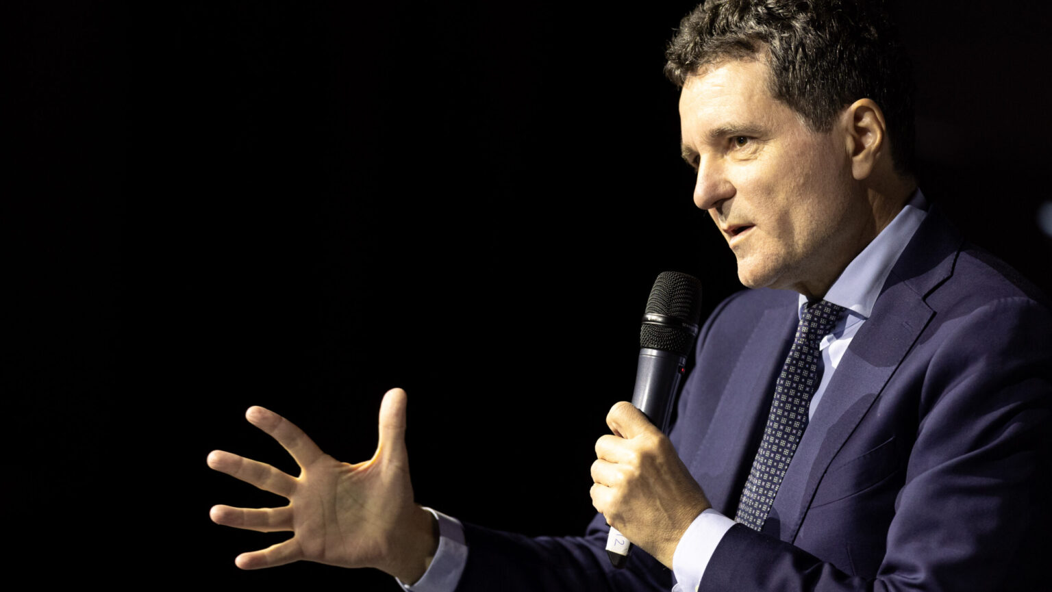 Nicușor Dan a numit noii consilieri prezidențiali. Cine face parte din ...