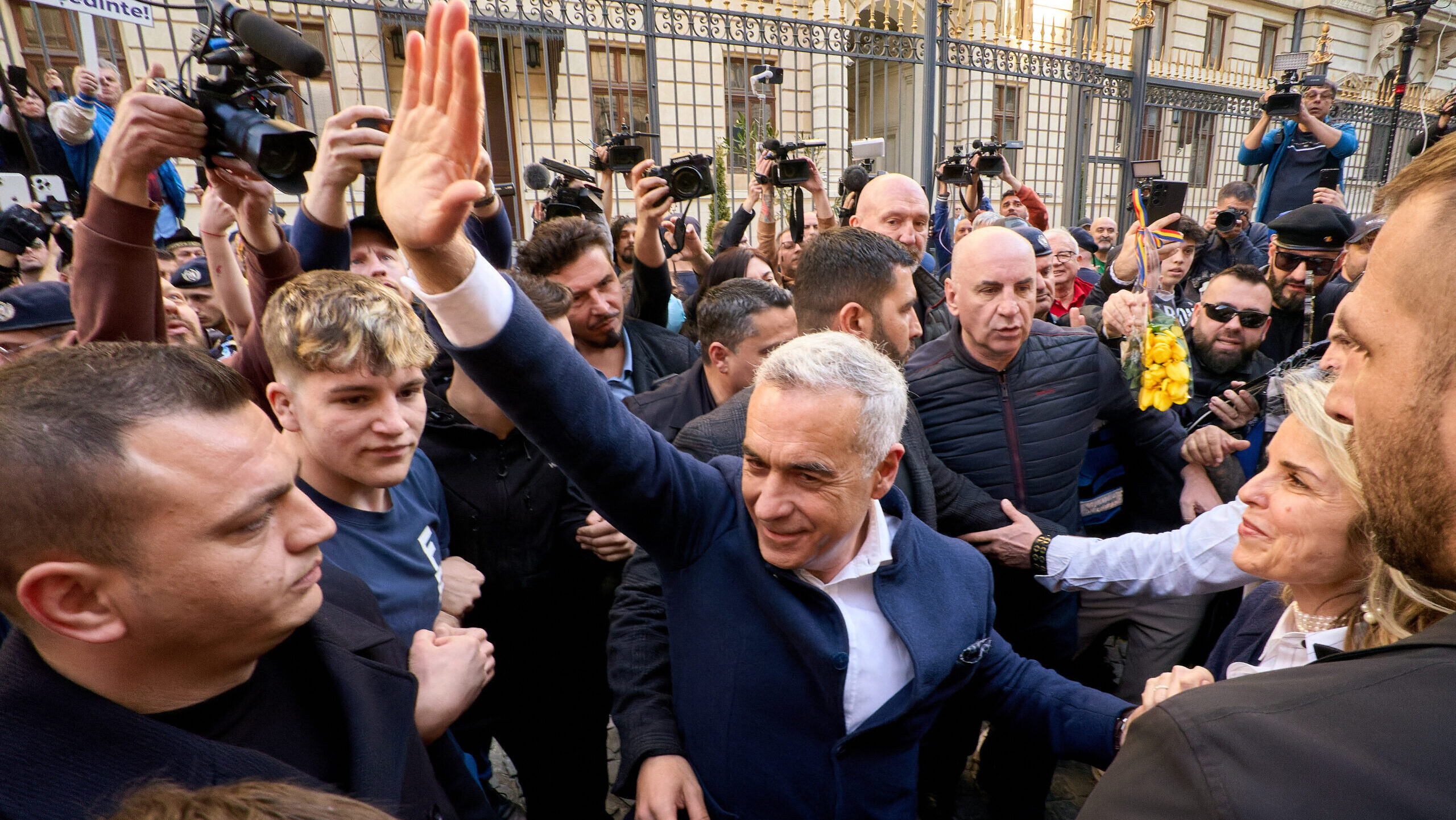 Călin Georgescu știa că turul doi al prezidențialelor va fi anulat. Ion ...