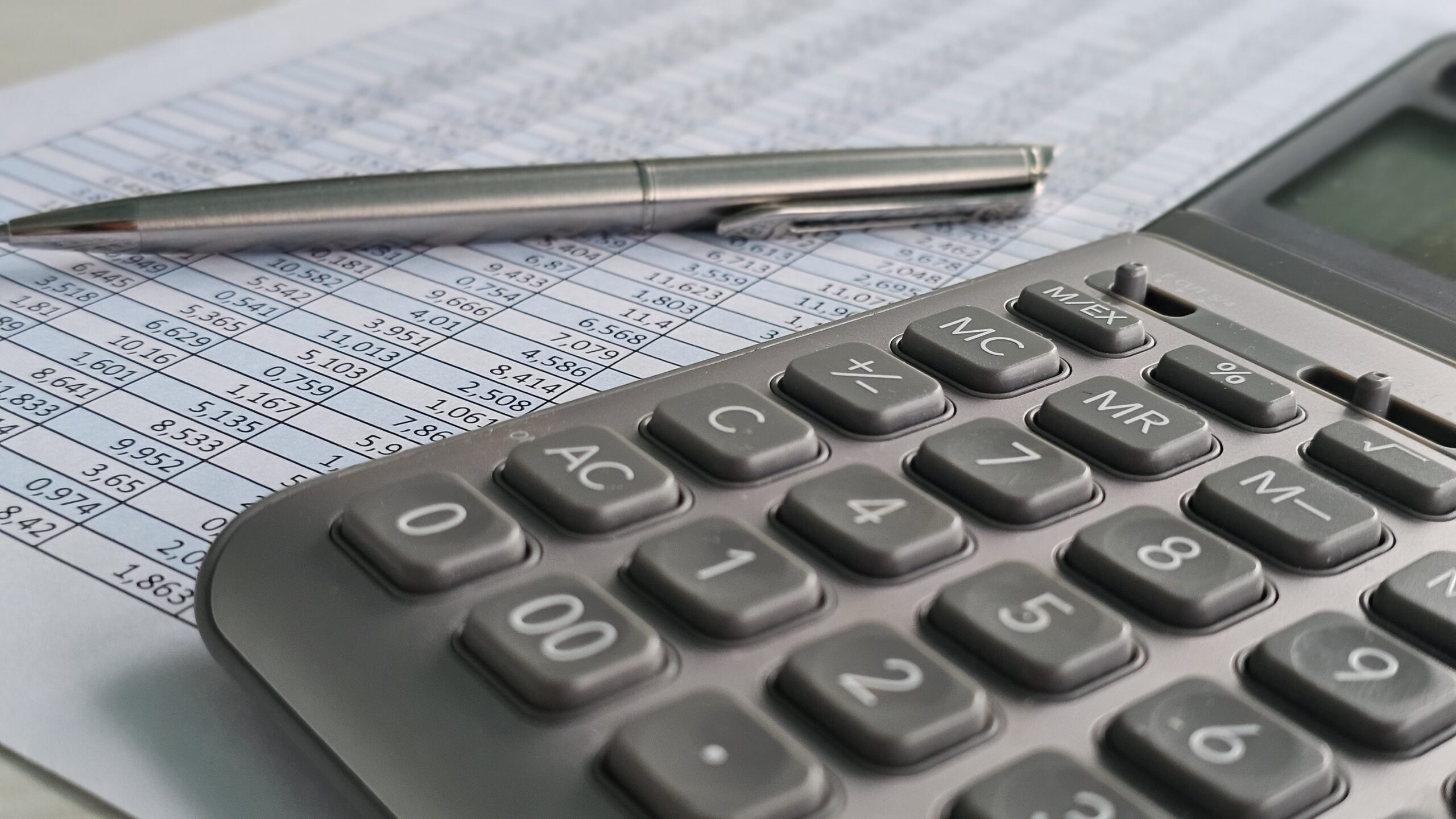 România, lider UE la cheltuieli cu dobânzile în 2026. Aproape 10% din ...