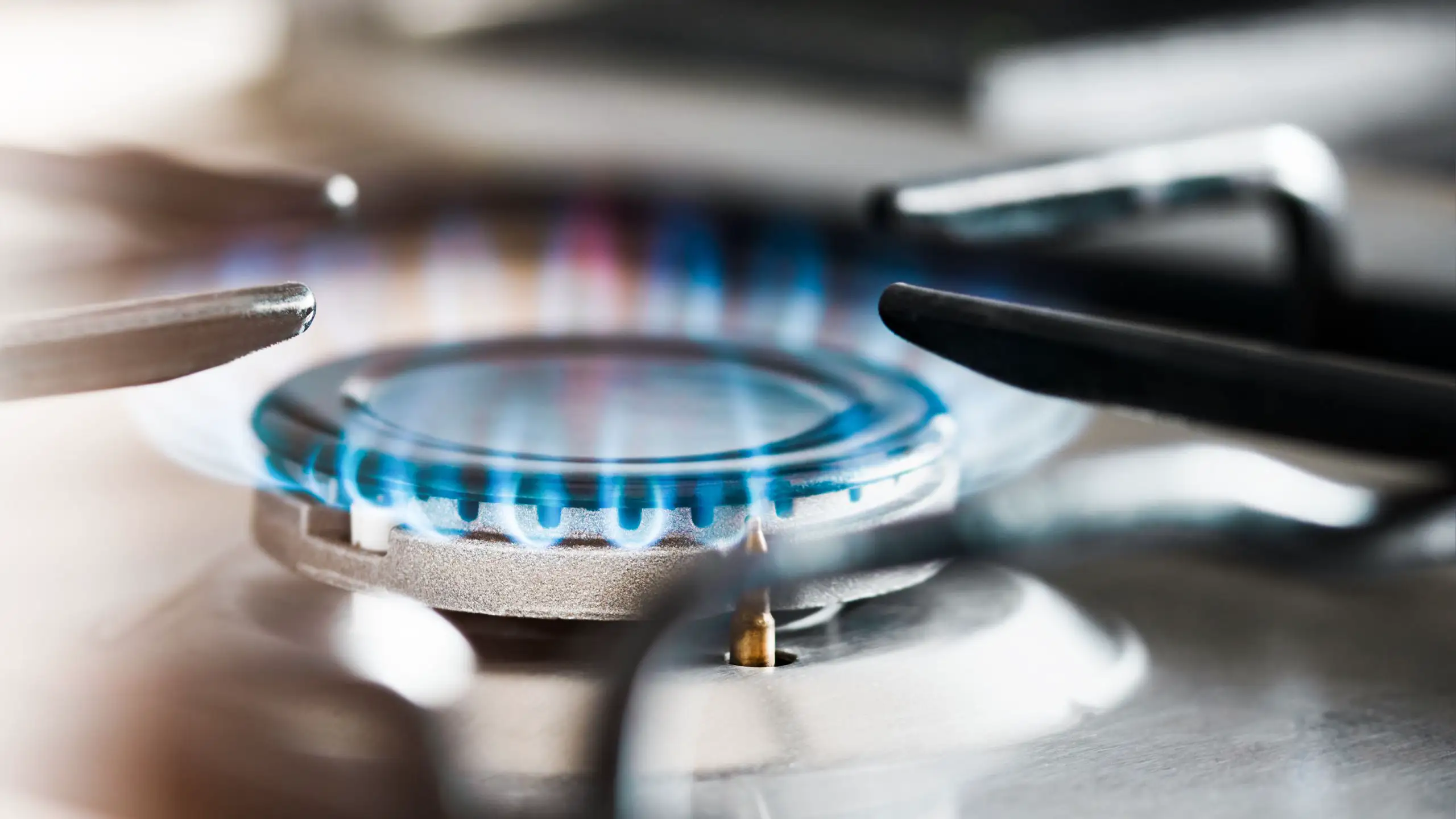 Ceva bun, ușor, de final de an. Despre prețul la gaze și energie