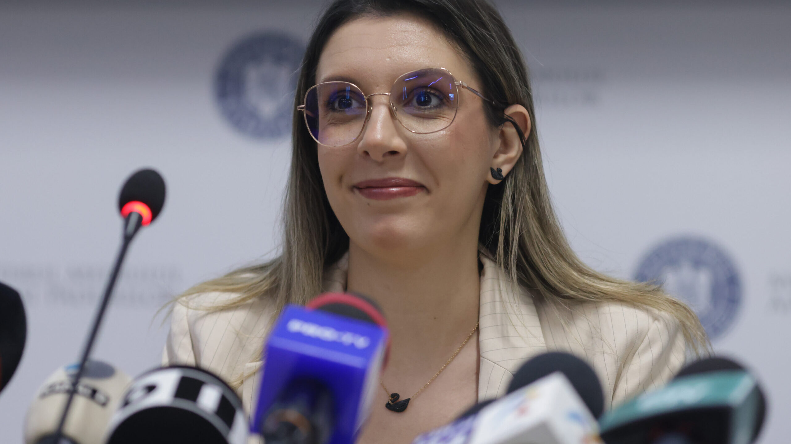 Diana Buzoianu, vizită neanunțată la barajul Paltinu. Prefectul de Prahova critică Apele Române ...
