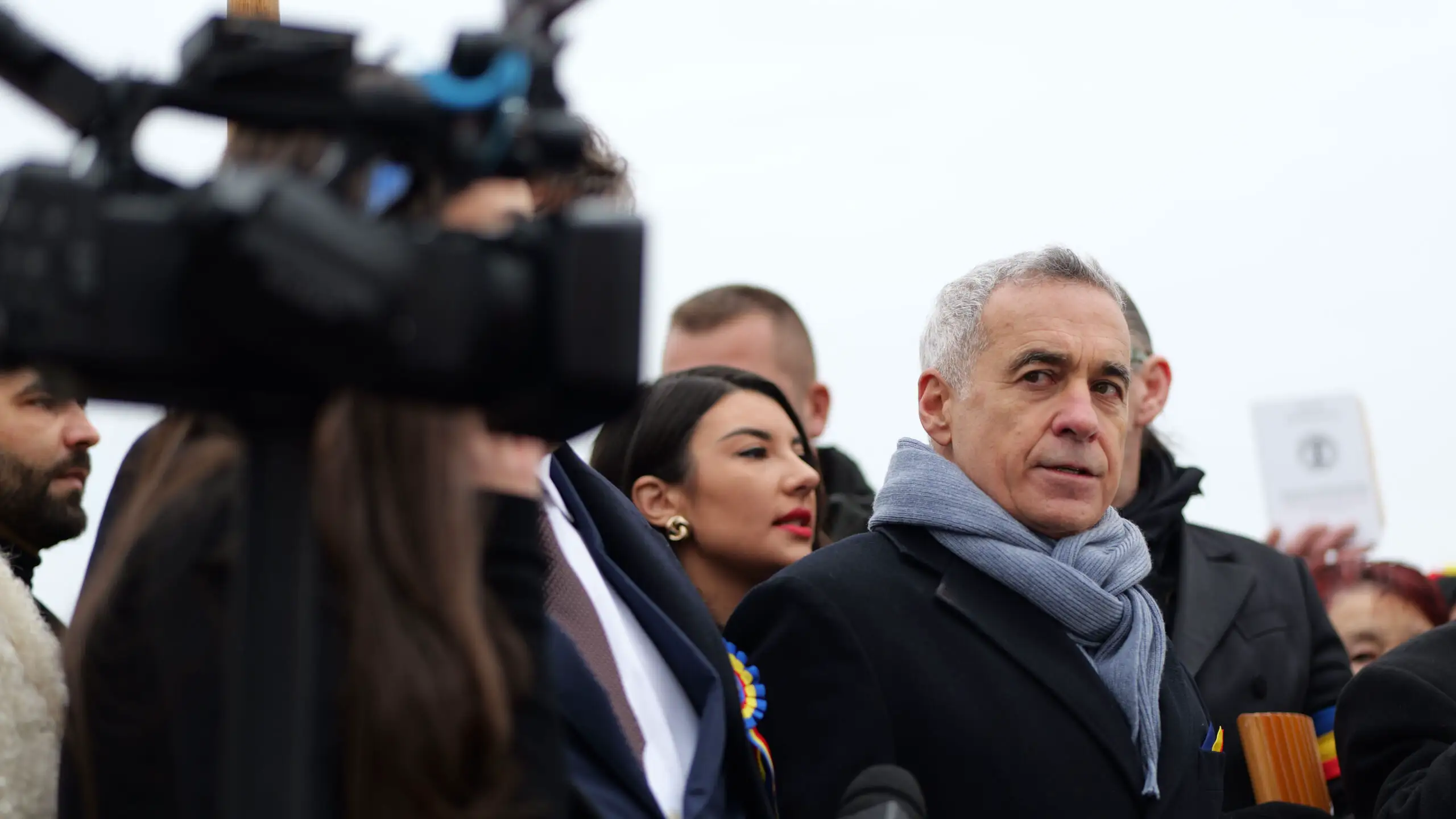 Călin Georgescu, ținta unui incident la Alba Iulia. Ce i-au făcut ...