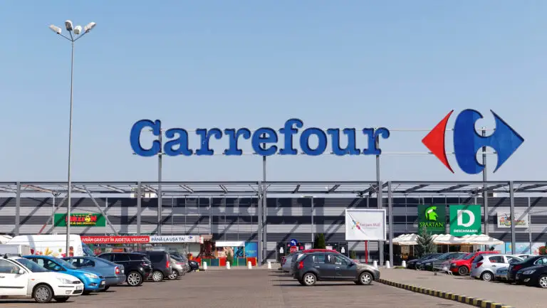 Carrefour a confirmat vânzarea către Pavăl Holding. Proprietarii ...