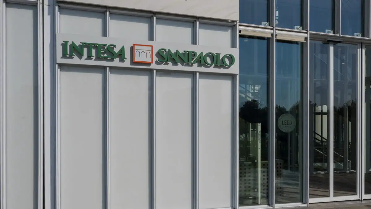 2025, cel mai bun an din istoria Intesa Sanpaolo. Profitul net a ...