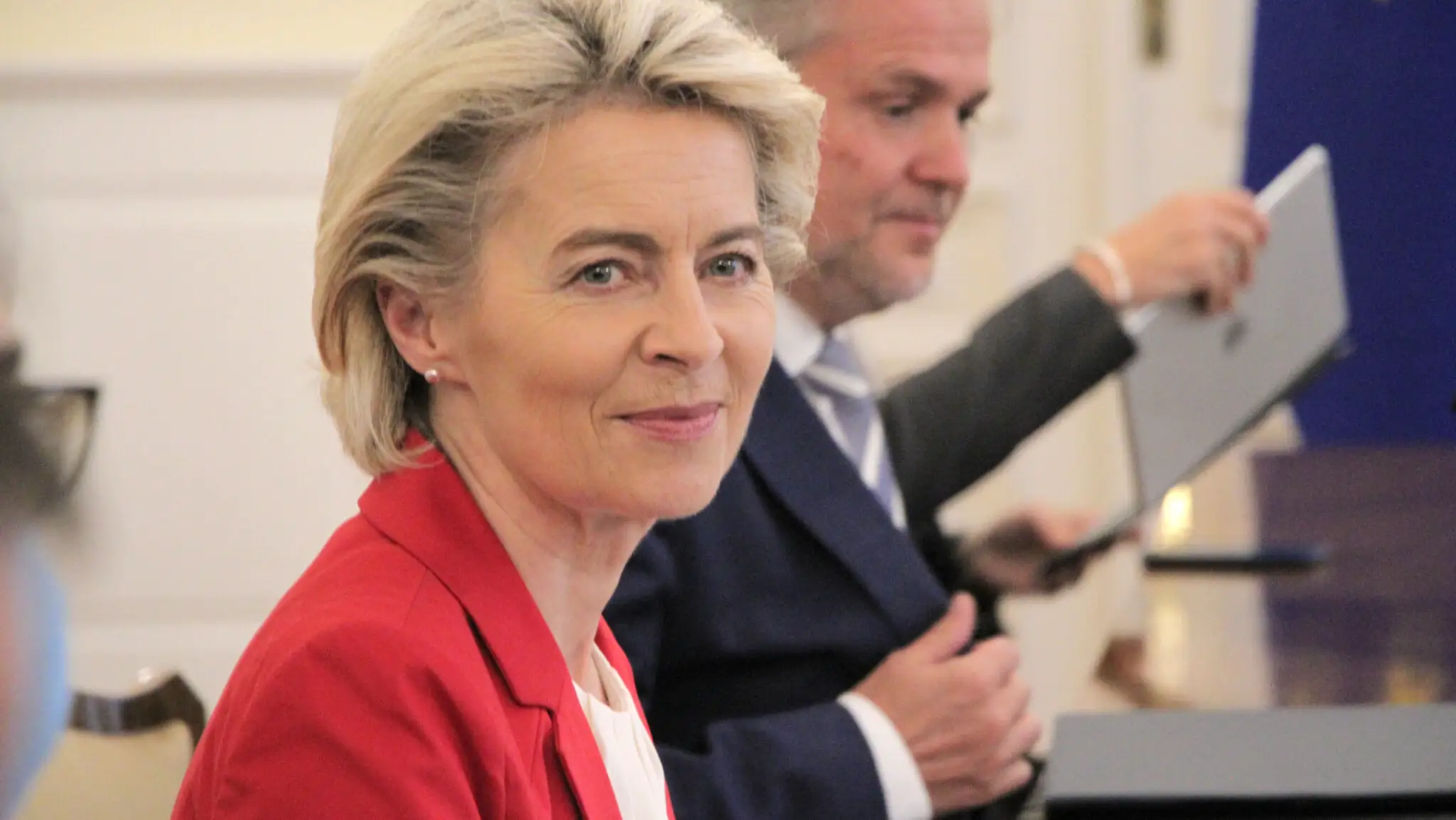 Criza carburanților. Ursula von der Leyen anunță relaxarea regulilor ...