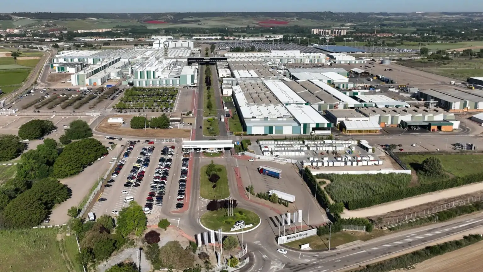 Renault își securizează producția în Spania. Constructorul francez ...