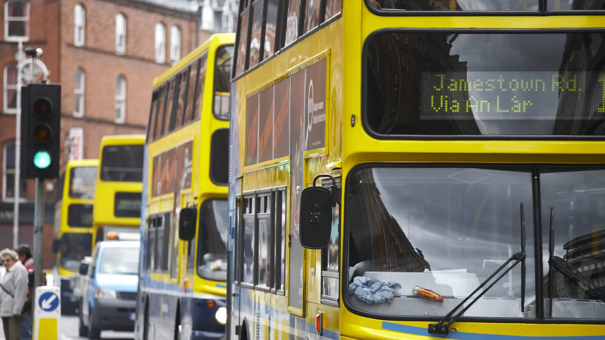 Transportul public din Europa funcționează cu un singur card. Ce ...