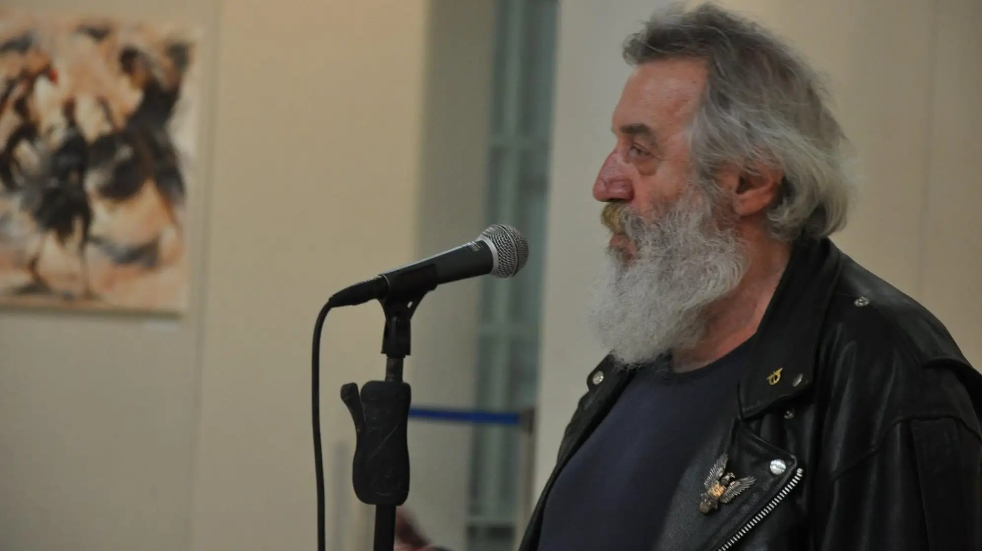 O legendă a rockului românesc a plecat dintre noi. Valeriu Sepi, unul ...