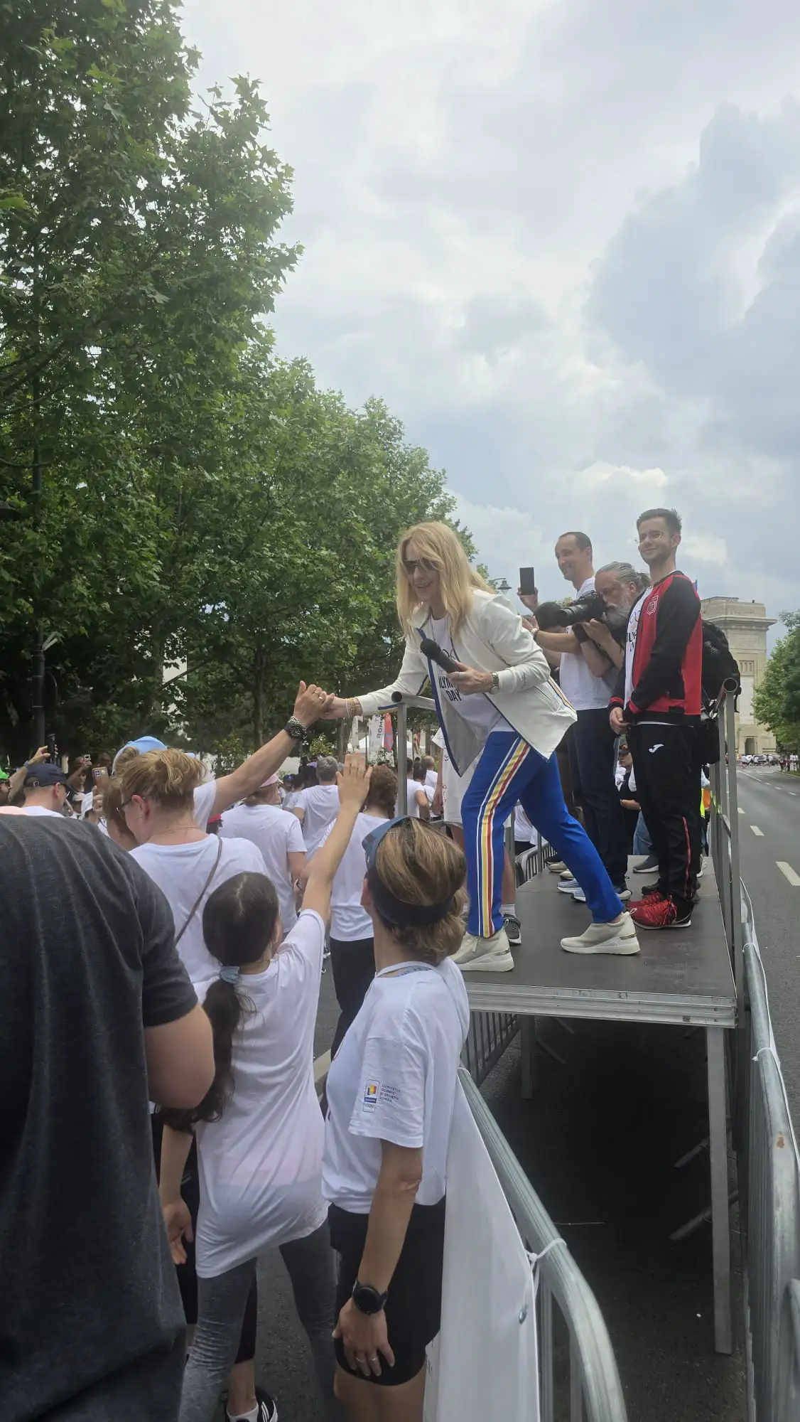 UPDATE: Nadia Comăneci a deschis Crosul Național „Ziua Olimpică ...