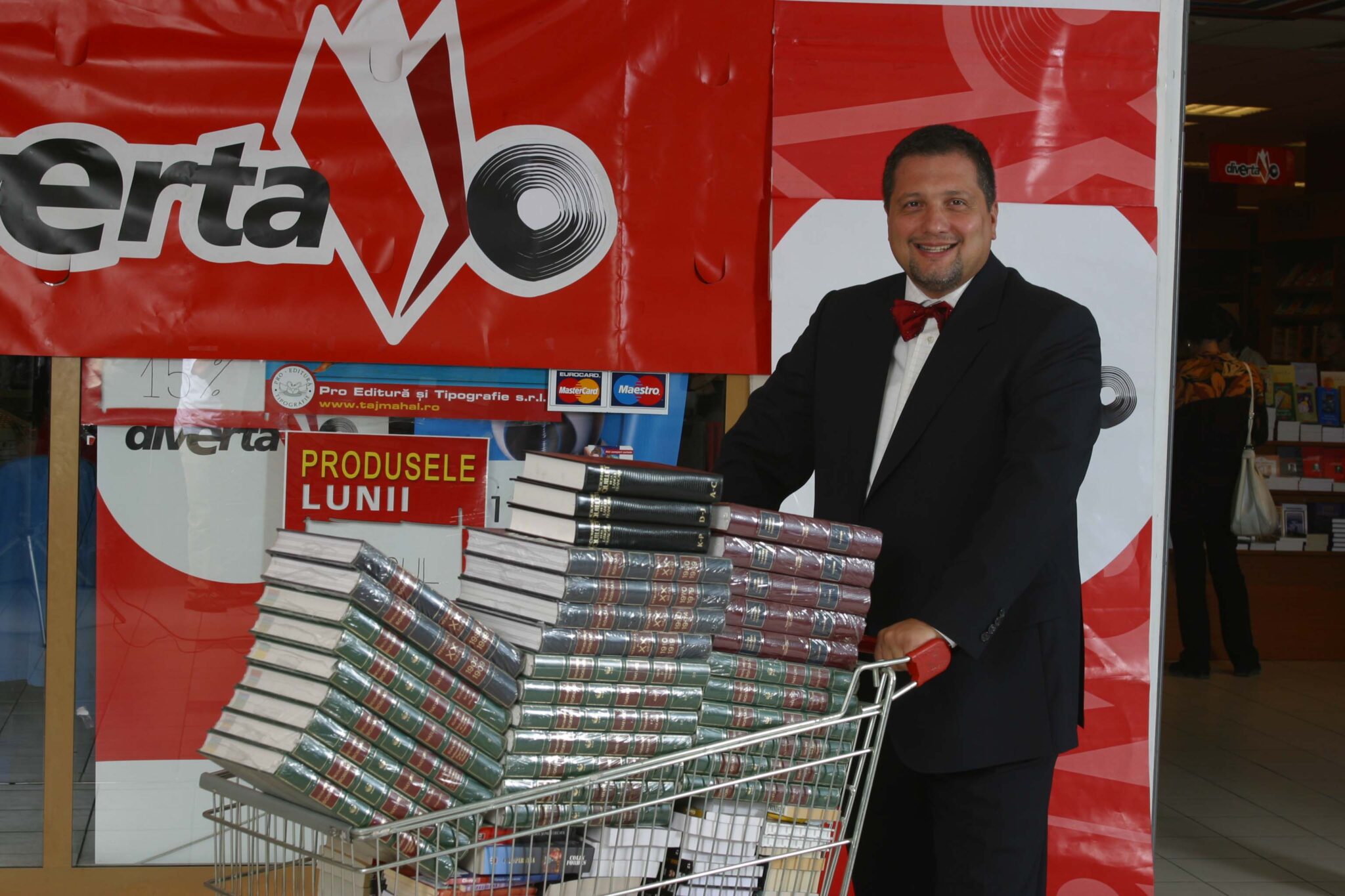 Presat de datorii, Octavian Radu şi-a vândut o clădire de birouri cu 4 ...